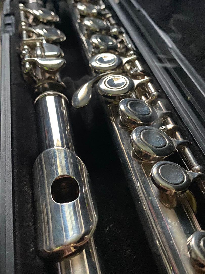 Yamaha Flute YFL-211, Hobbies & Toys, Music & Media, Musical ...