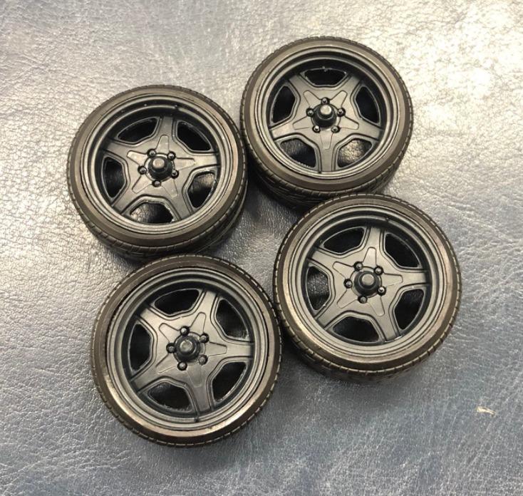 1/18 Mock Replica Display Rims, Car Accessories, Accessories on Carousell