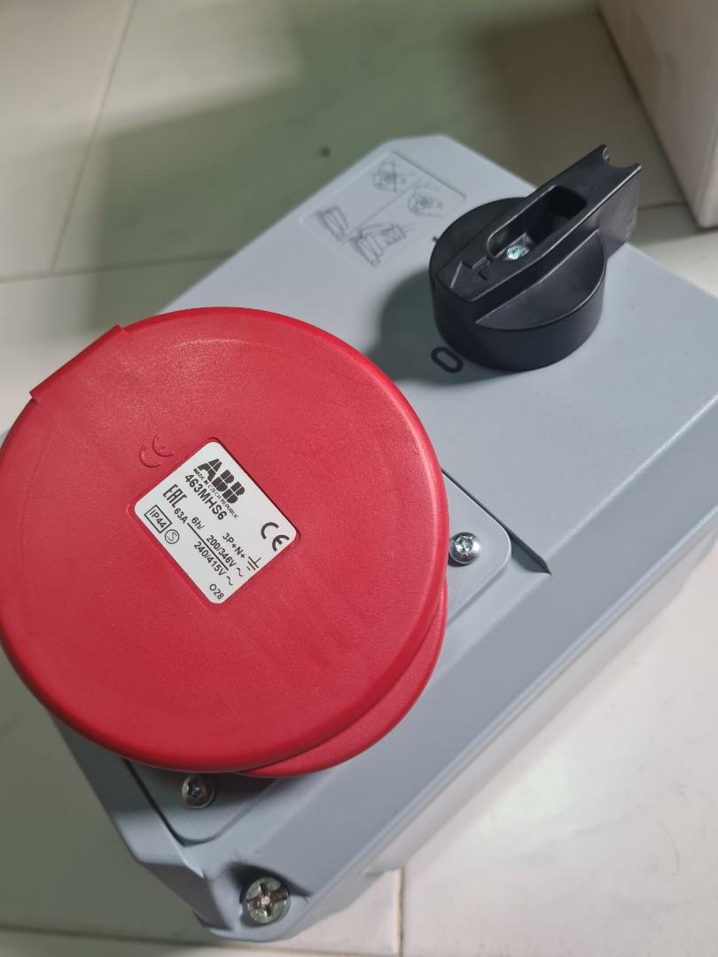 ABB Switchable Industrial Interlock Socket Outlet 6H 63A IP44 3P+N+E ...