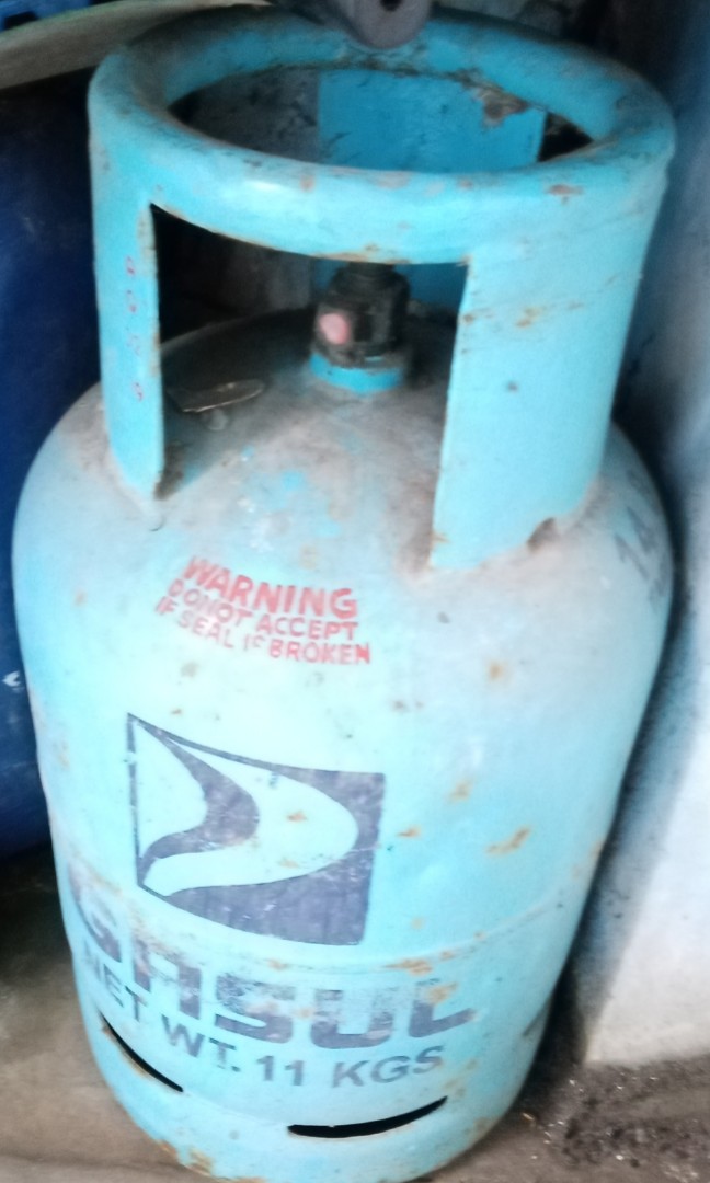Pre. Loved Empty PETRON Gasul Tank, Everything Else, Others on Carousell