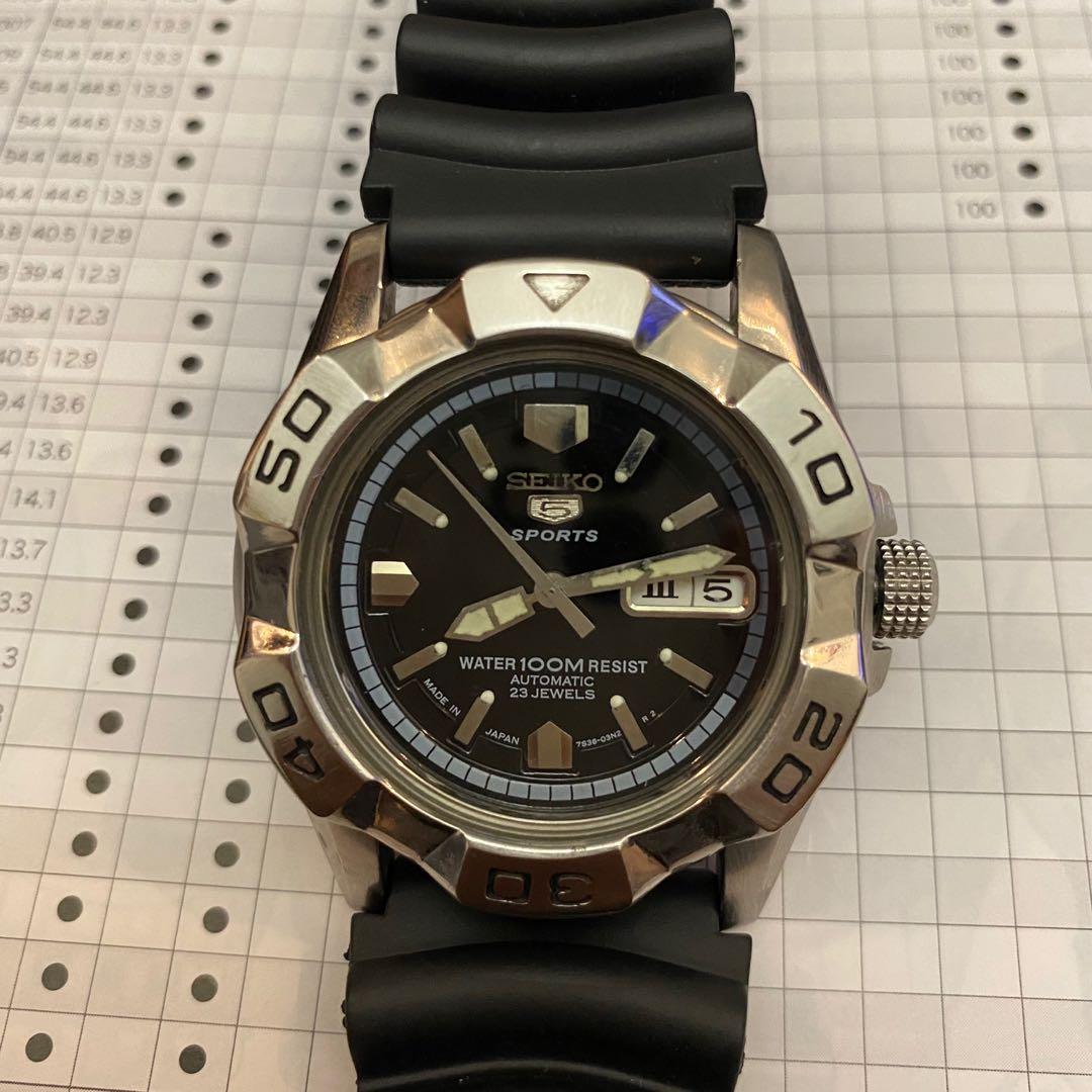 Seiko 5 Sports Racer, Men's Fashion, Watches & Accessories, Watches on ...