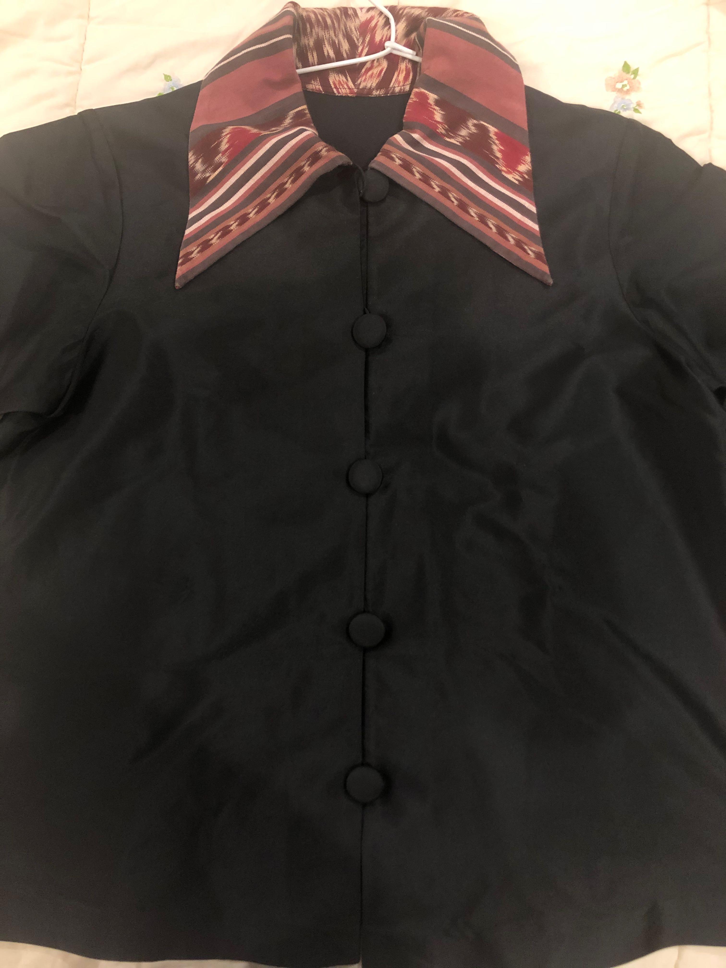 Batik Cual, Fesyen Wanita, Pakaian Wanita, Atasan di Carousell