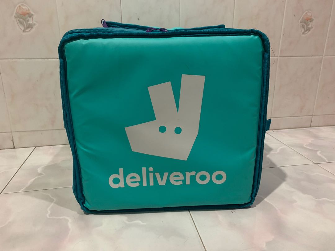 Deliveroo thermal bag V3, Everything Else on Carousell