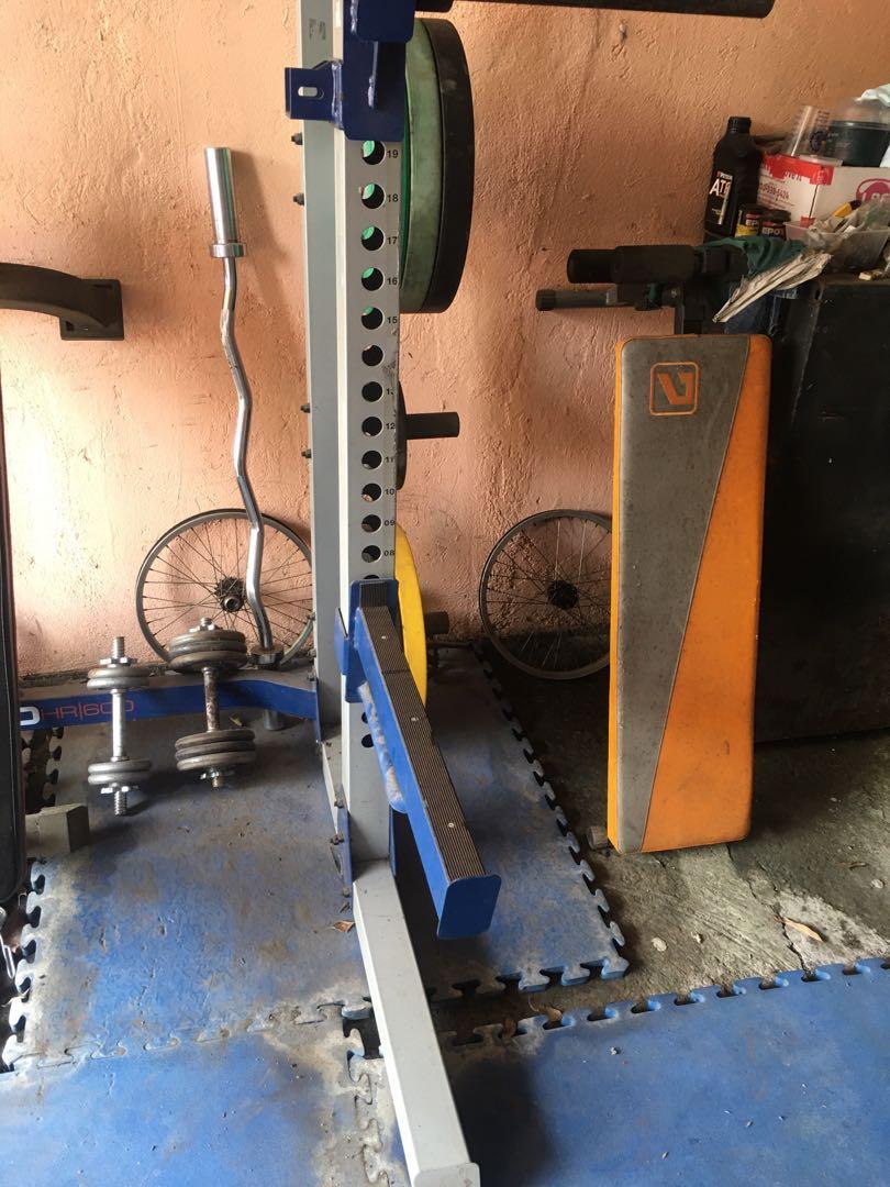 Fitness Gear HR600 Squat Rack, Sports Equipment, Exercise & Fitness ...