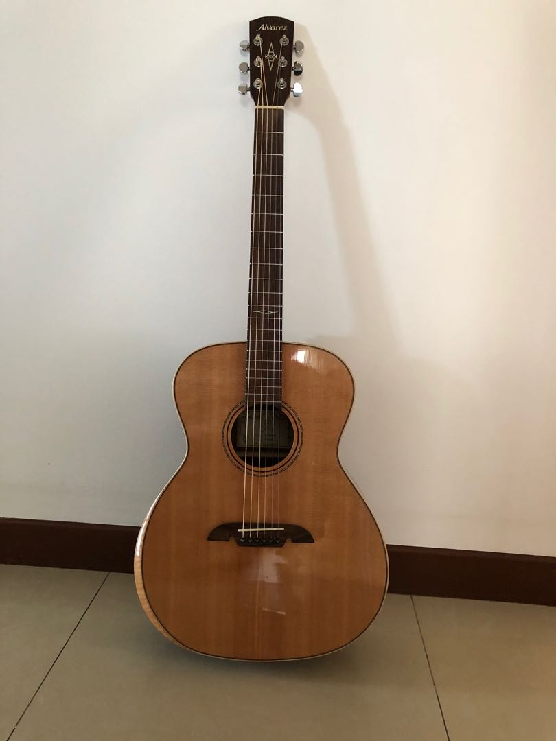 FS: Alvarez AG70AR Acoustic Guitar, Hobbies & Toys, Music & Media ...