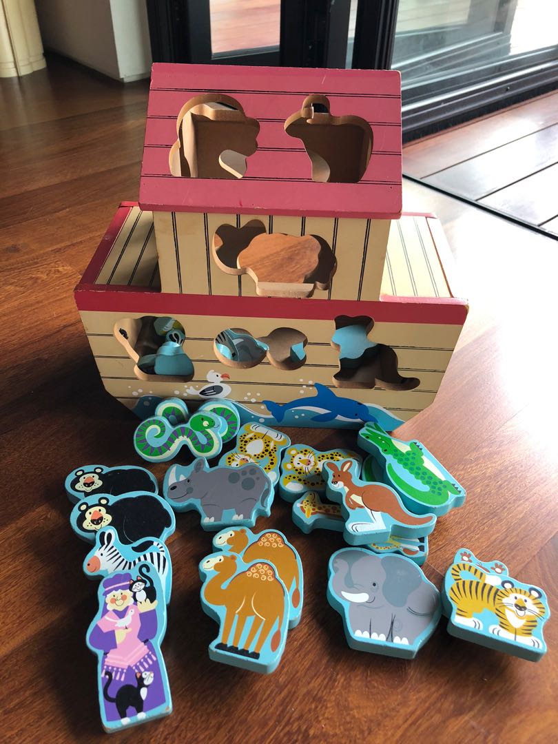 Melissa & Doug Noah’s Ark shape sorter, Babies & Kids, Toys & Walkers ...