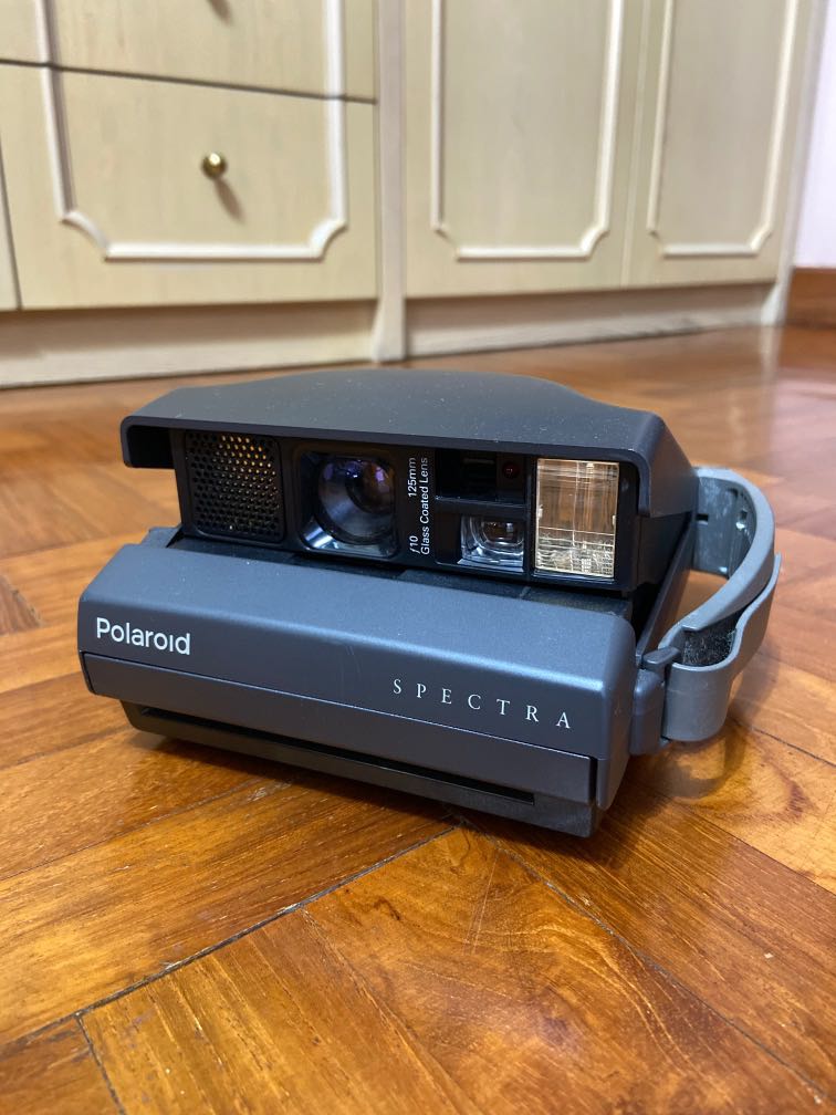 Polaroid Spectra Camera Vintage (Includes Spectra colour Film ...
