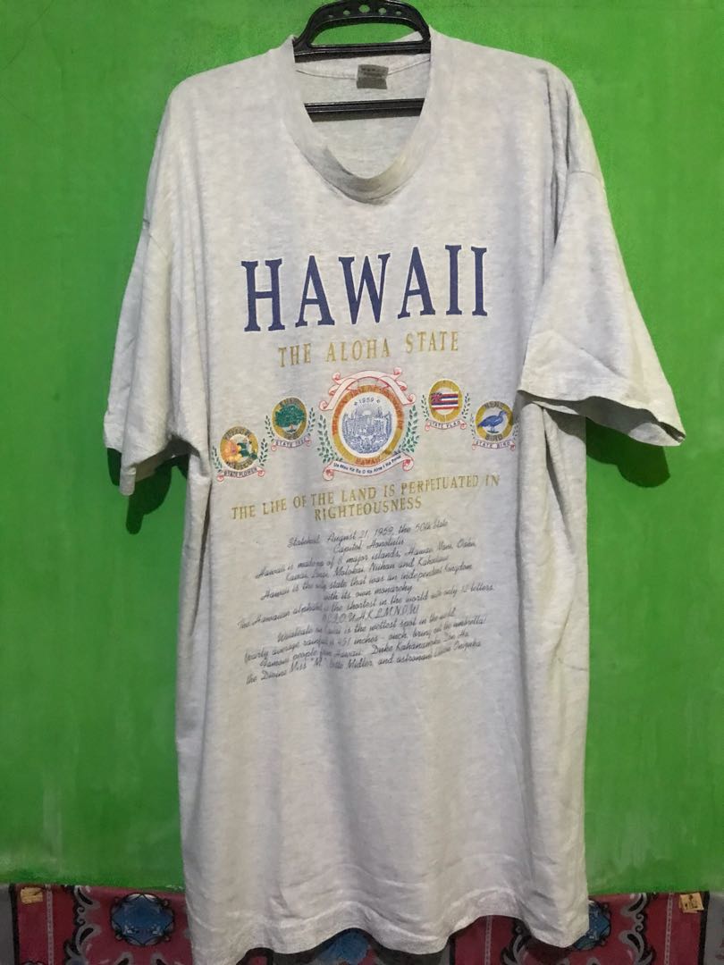 Vintage Hawwaiii, Fesyen Pria, Pakaian , Atasan di Carousell