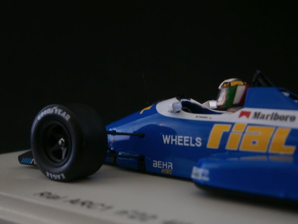 1988 Rial ARC1 USA GP Andrea de Cesaris #22 Spark resin not diecast 1/ ...