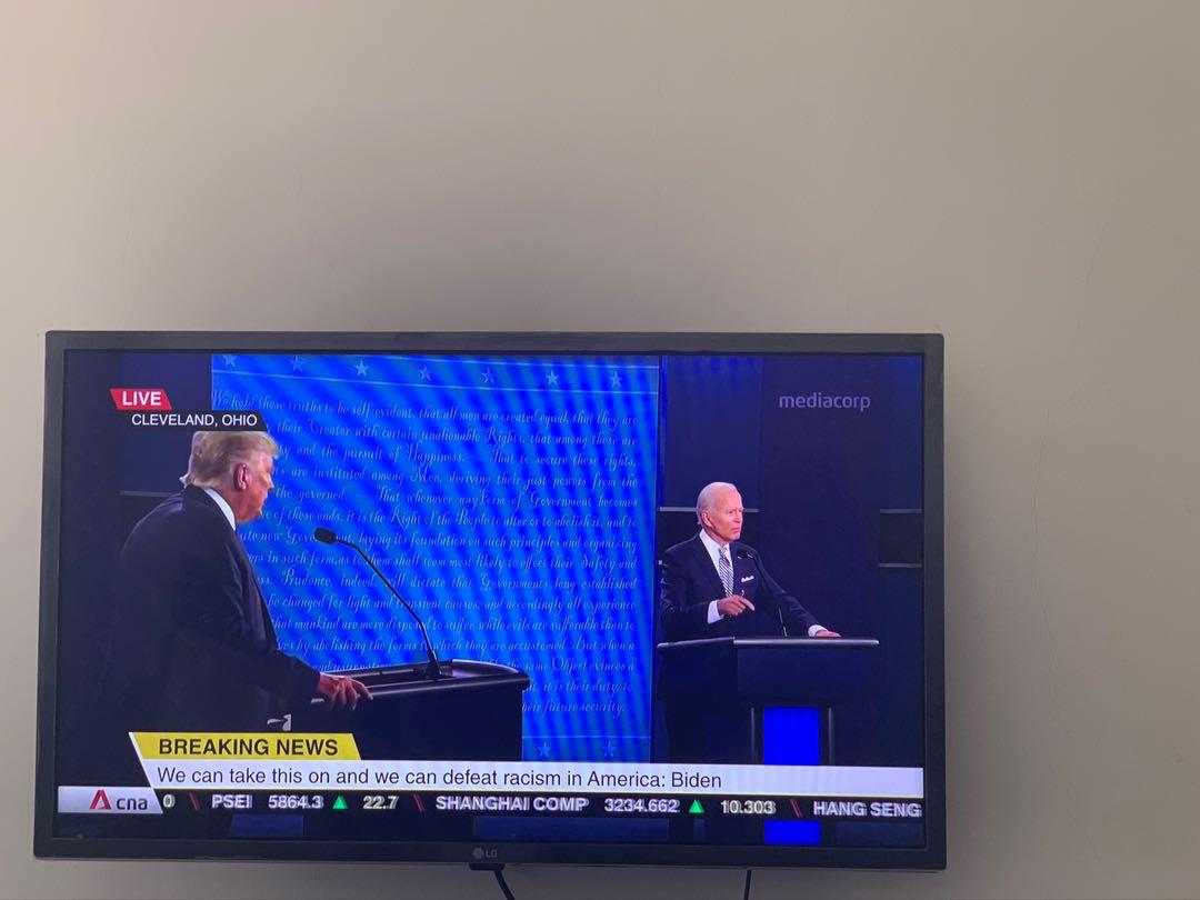 Broken Screen LG 32” smart LED TV, TV & Home Appliances, TV ...