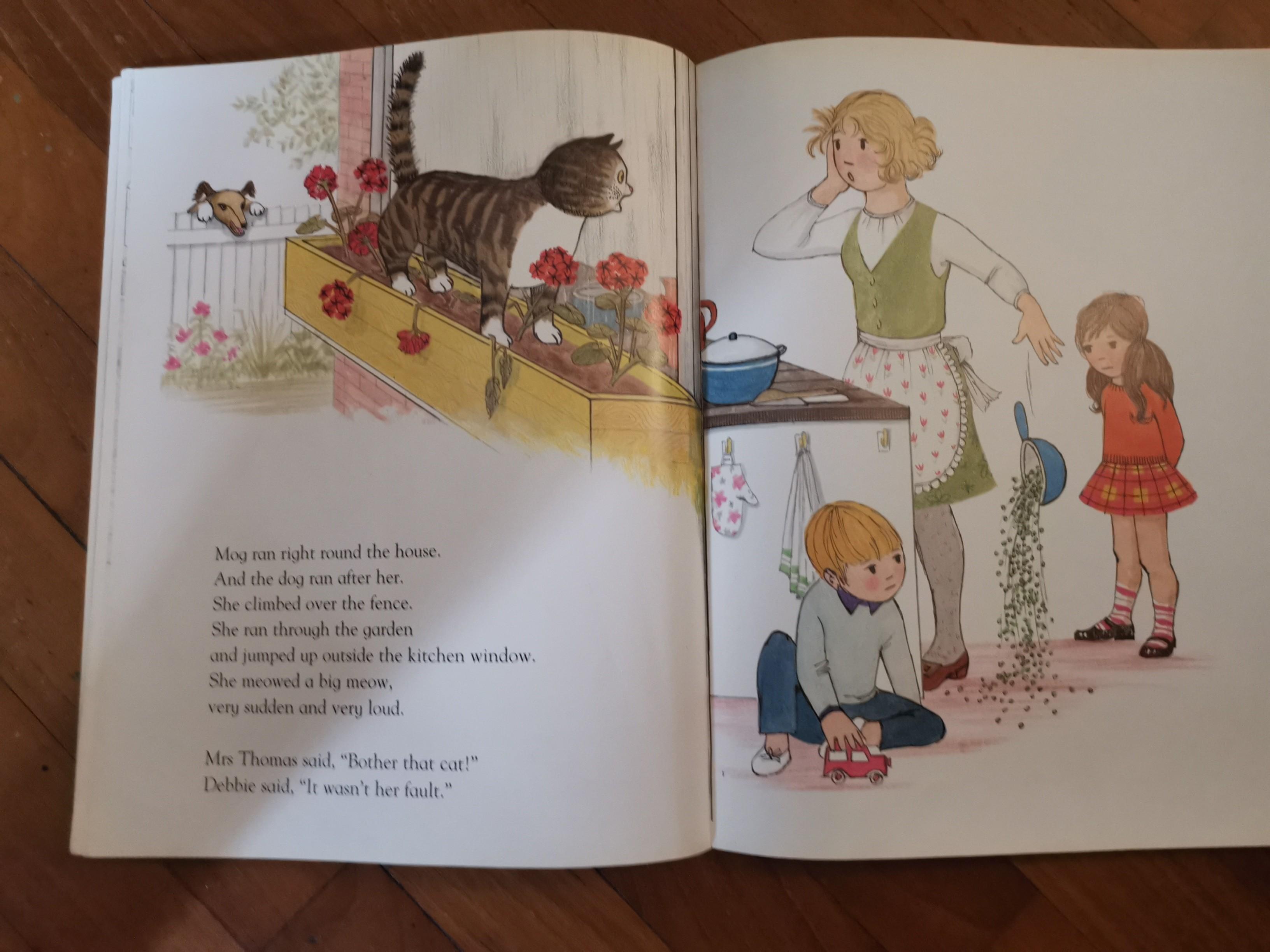 MOG the Forgetful Cat, Hobbies & Toys, Books & Magazines, Fiction & Non ...
