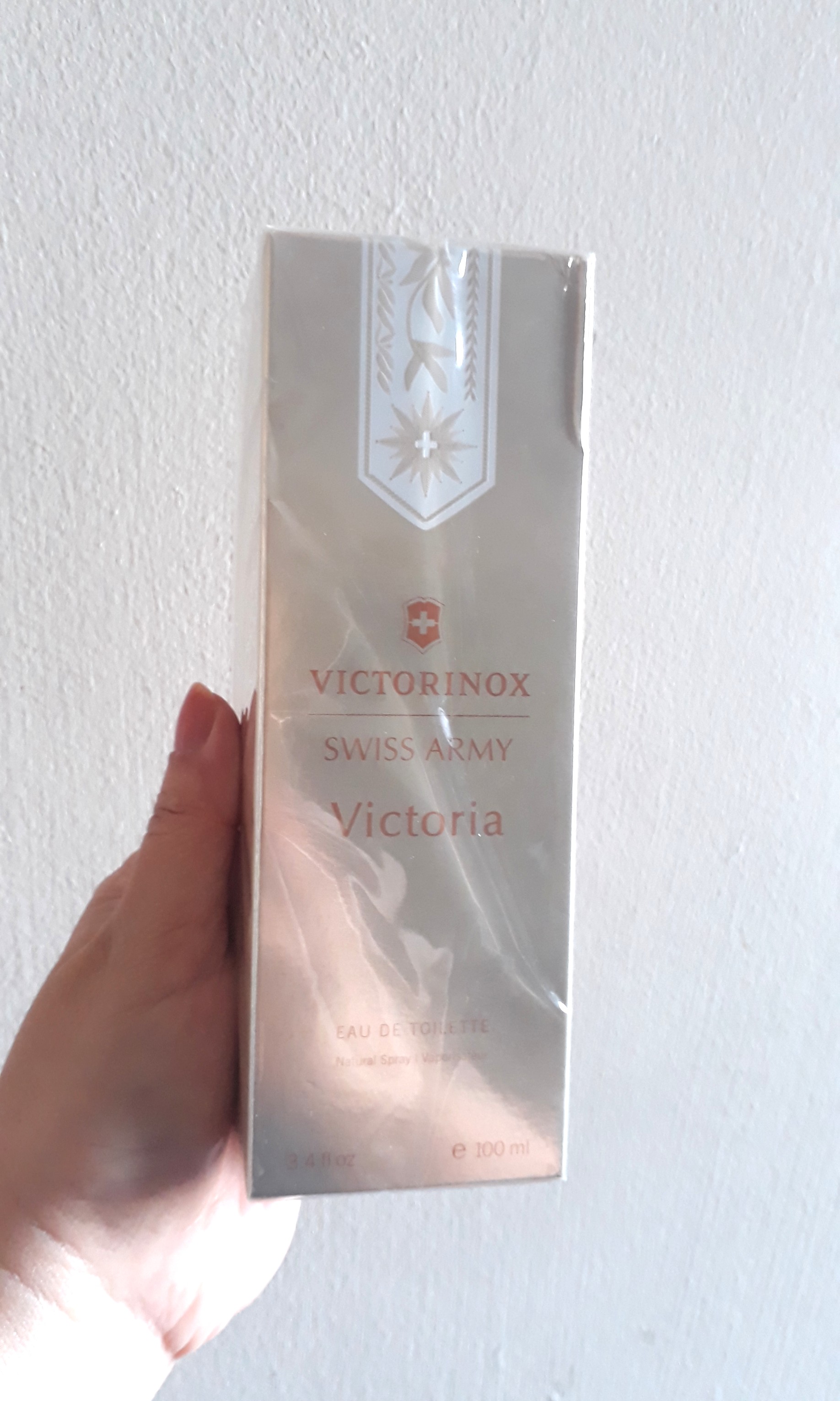 Swiss Army Victoria 100ml perfume 100ml, Beauty & Personal Care ...