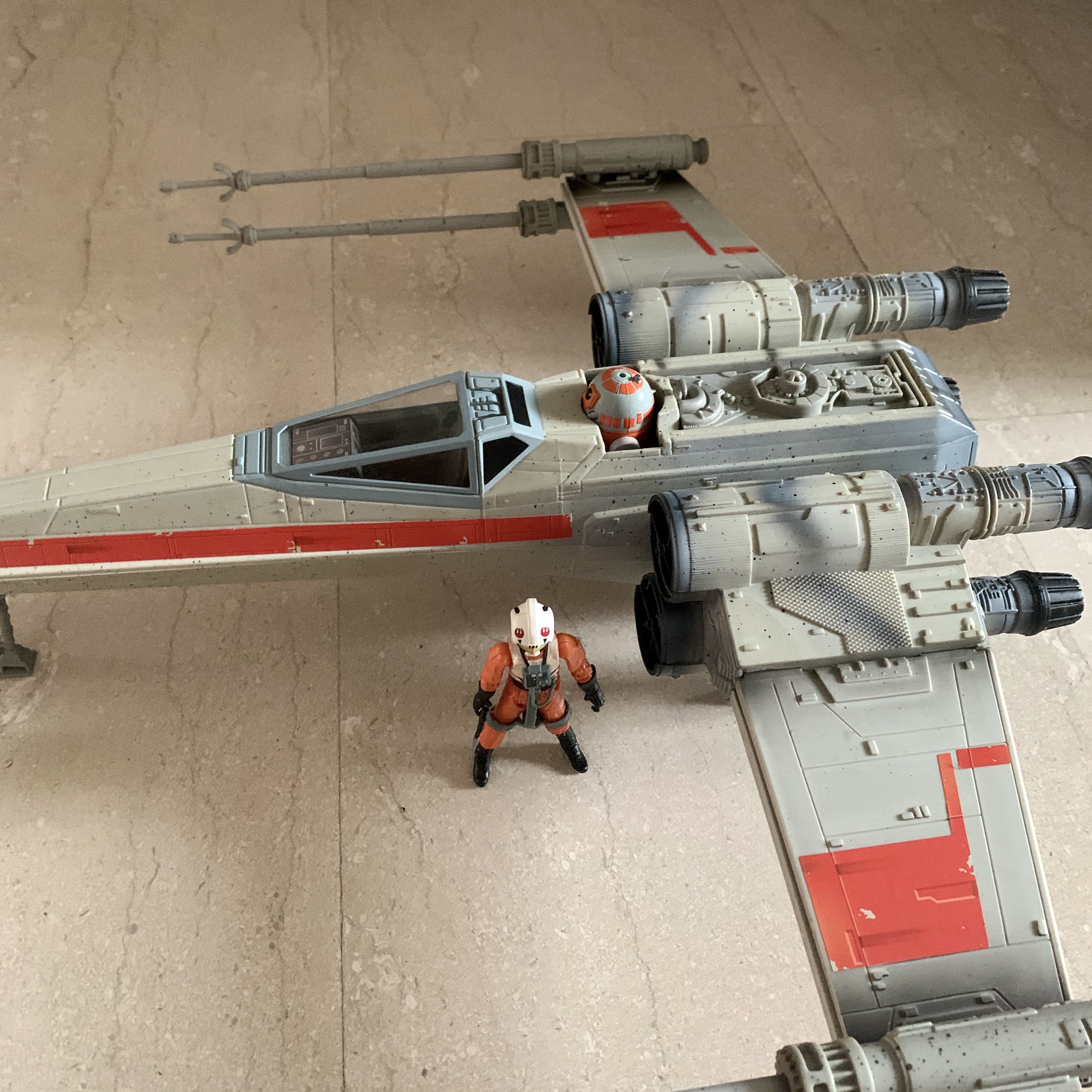 Star Wars 3.75” scale Red Leader X-Wing Starfighter, Toys & Games ...