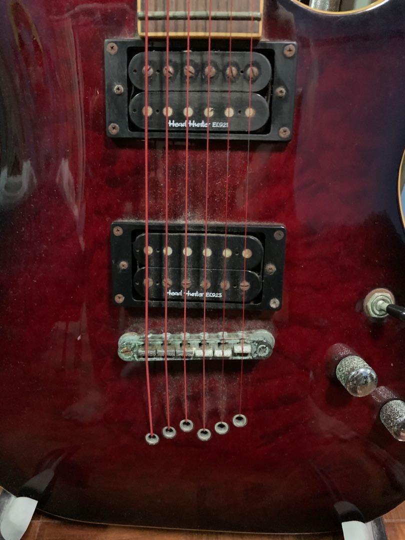 Washburn X-50 trans red made in korea, Hobbies & Toys, Music & Media ...