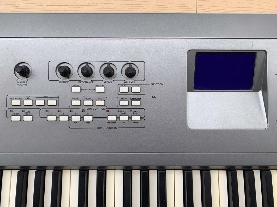 Yamaha MM8 Motif Keyboard, Hobbies & Toys, Music & Media, Musical ...