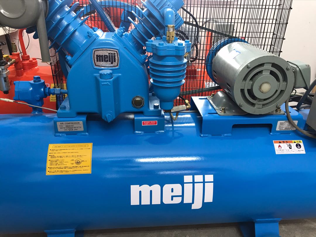 Air compressor Japan, Commercial & Industrial, Construction Tools ...