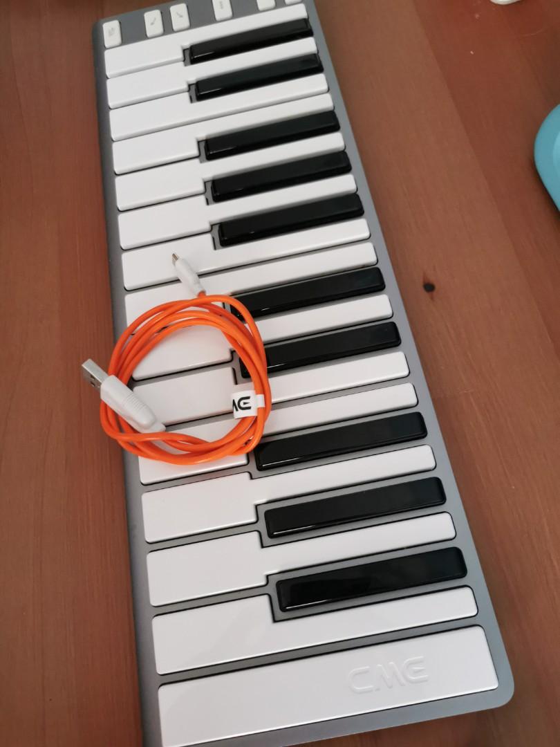 Cme xkey 25, Hobbies & Toys, Music & Media, Musical Instruments on ...