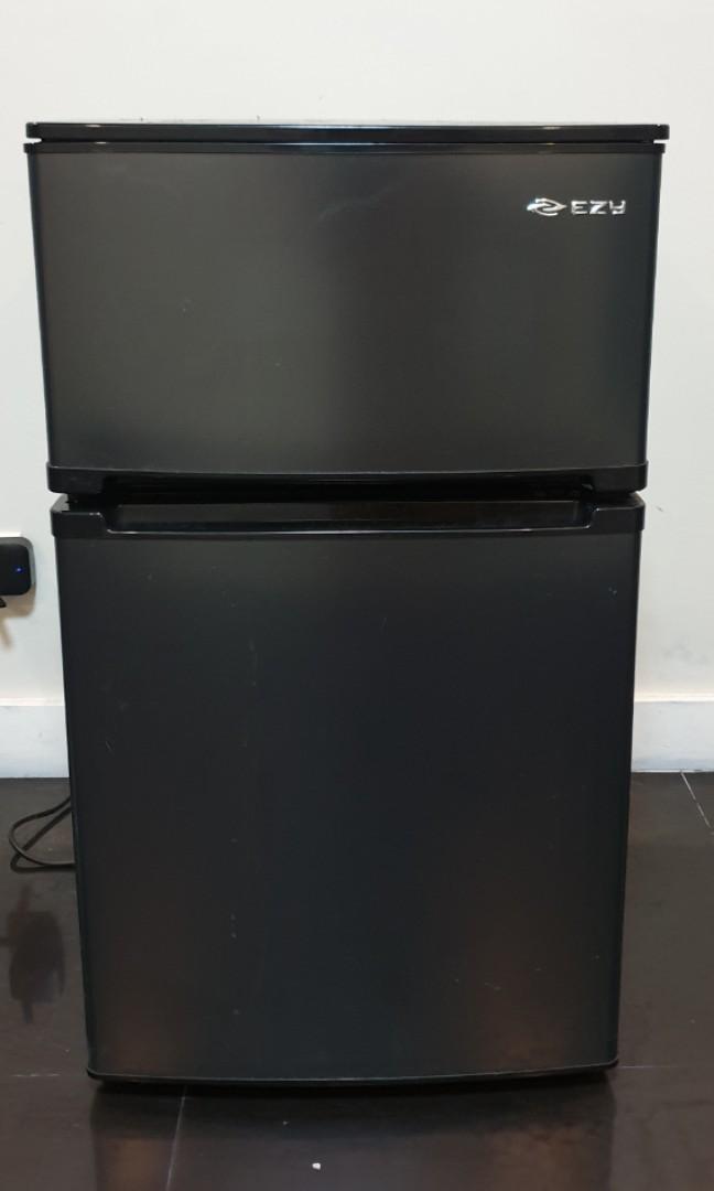 EZY 2-DOOR MINI FRIDGE, TV & Home Appliances, Kitchen Appliances ...
