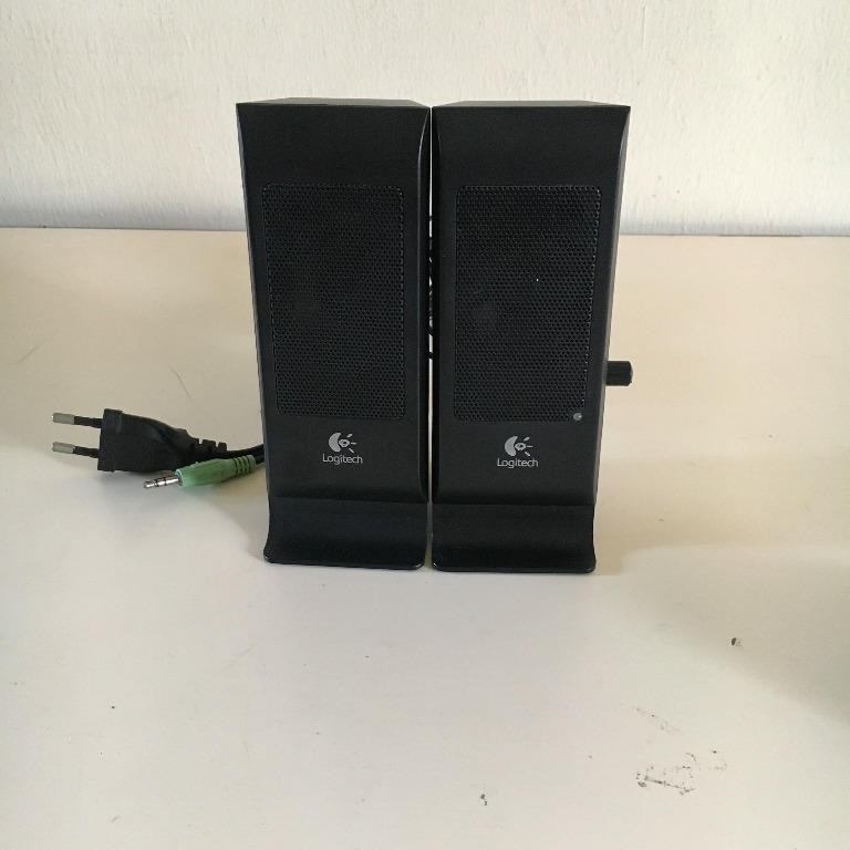 Logitech Speakers S100, Electronics, Audio on Carousell