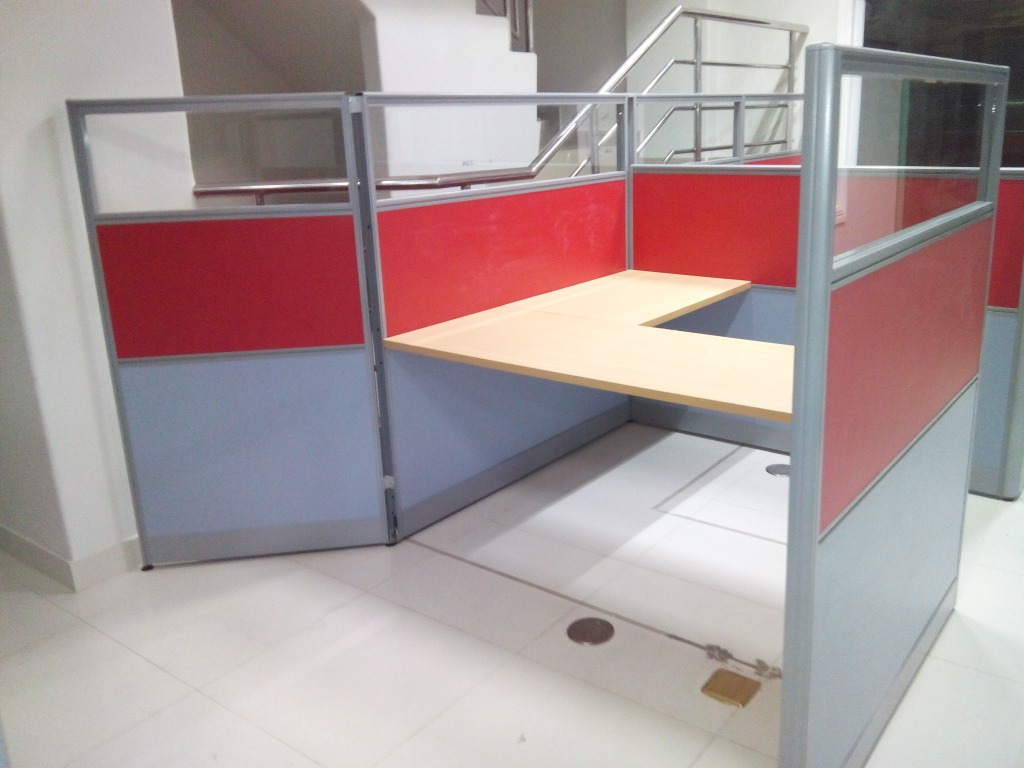 WALL PANEL WITH L-SHAPE TABLE OFFICE PARTITIONS, Furniture & Home ...
