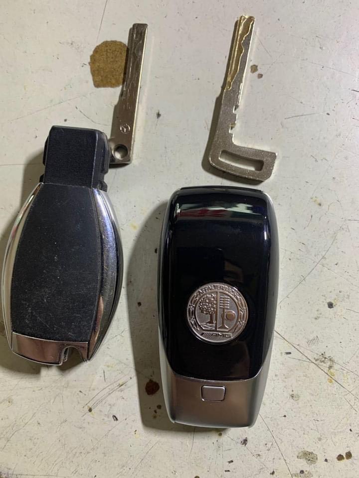 Conversion of old Mercedes Remote to Current 2020 design, Car ...