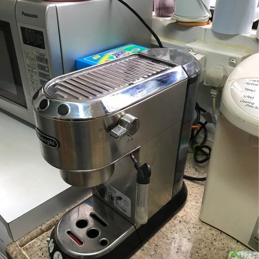 Delonghi EC680m 咖啡機, 家庭電器, 廚房電器, 咖啡機及咖啡壺 - Carousell