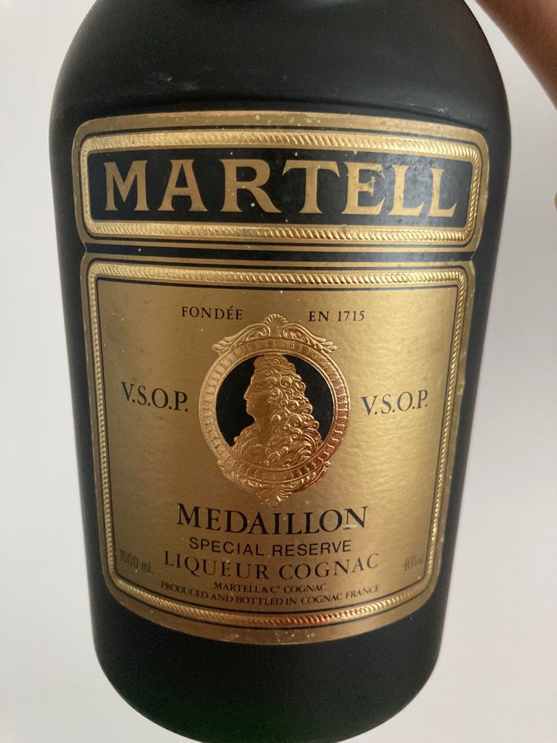 Martell VSOP Medaillon Special Reserve, Food & Drinks, Alcoholic Beverages on Carousell