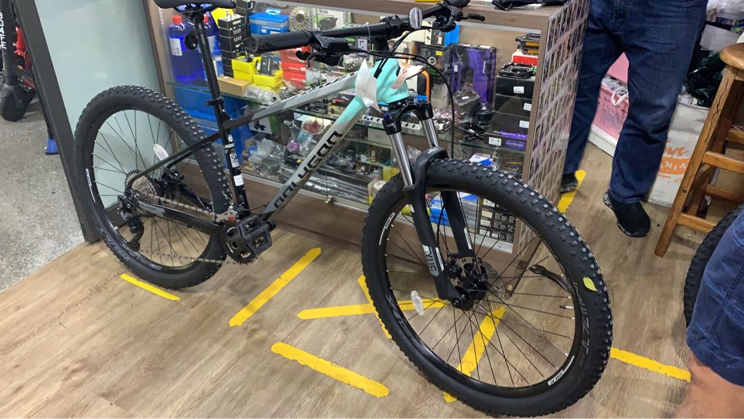 POLYGON XTRADA 5 2021 SIZE M 27.5, Sports Equipment, Bicycles & Parts, Bicycles on Carousell