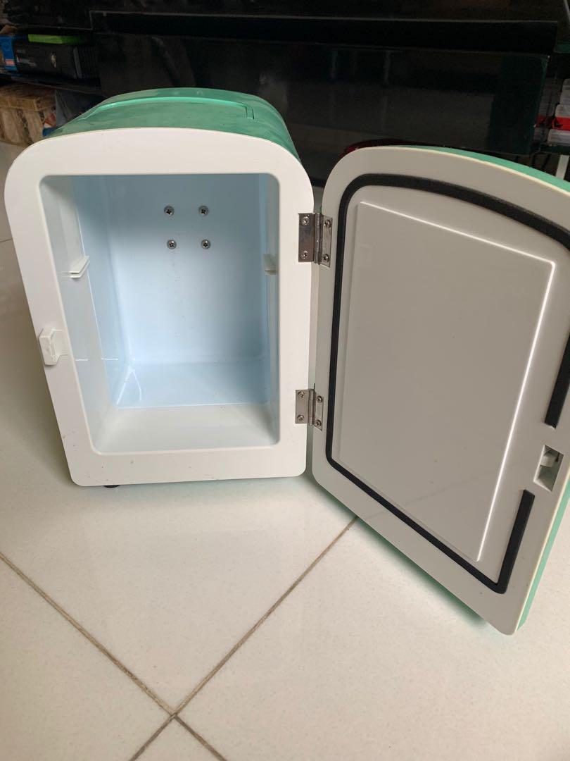 Standard Chartered Portable Teal Mini Fridge, TV & Home Appliances ...