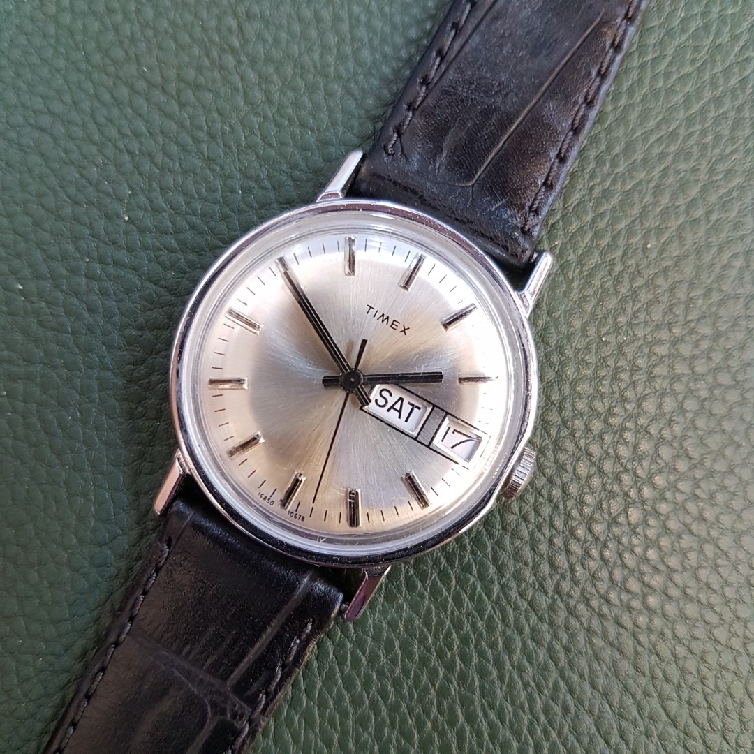 Timex Glossy White Day-Date Watch, Men's Fashion, Watches & Accessories ...