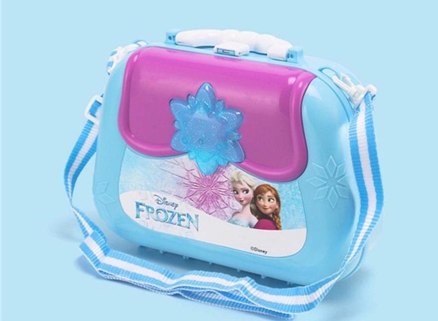FROZEN MAKE UP TOY BOX, Hobbies & Toys, Toys & Games on Carousell