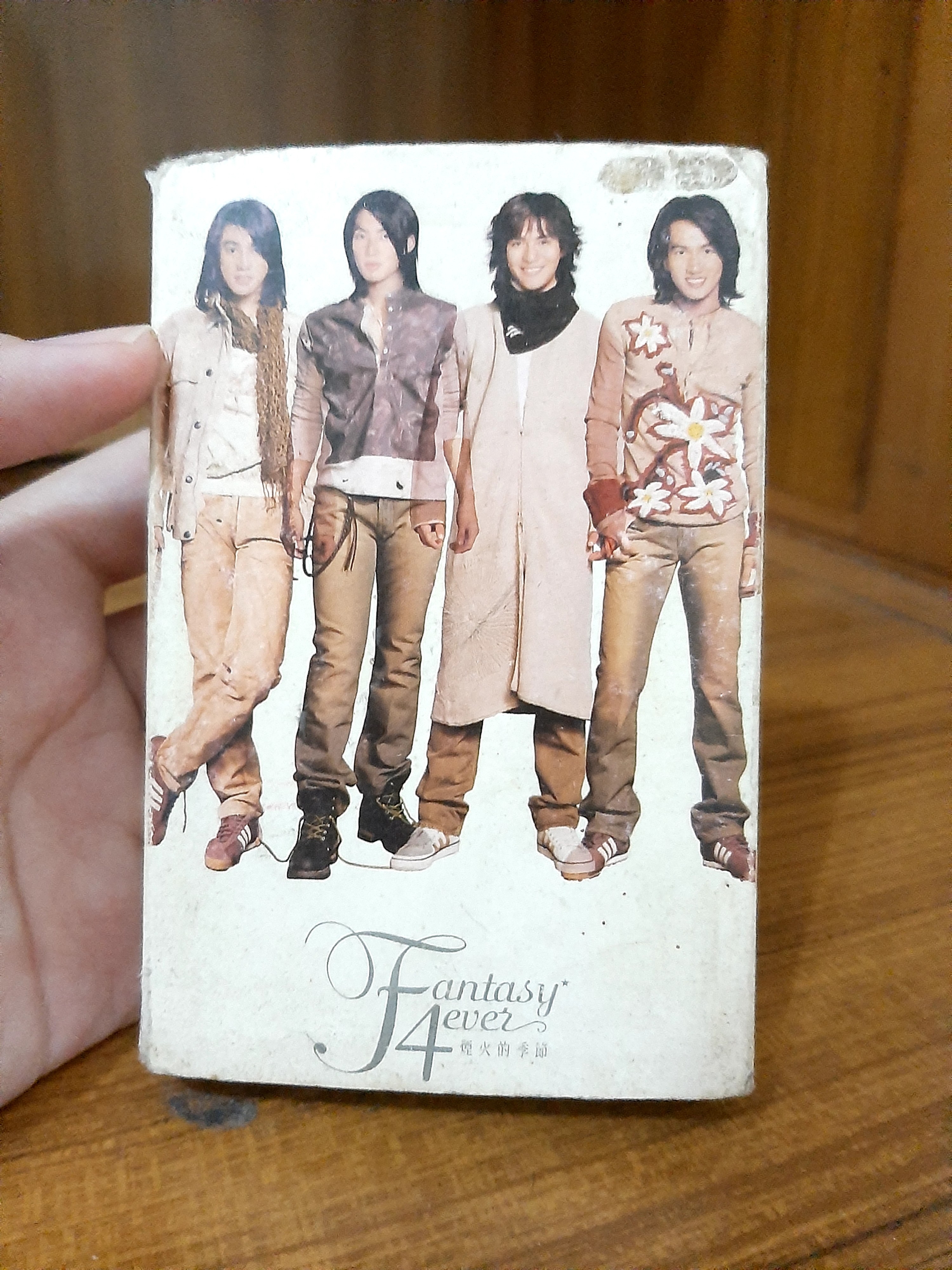 Kaset Original F4 Fantasy 4ever, Musik & Media, CD, DVD & Lainnya di Carousell