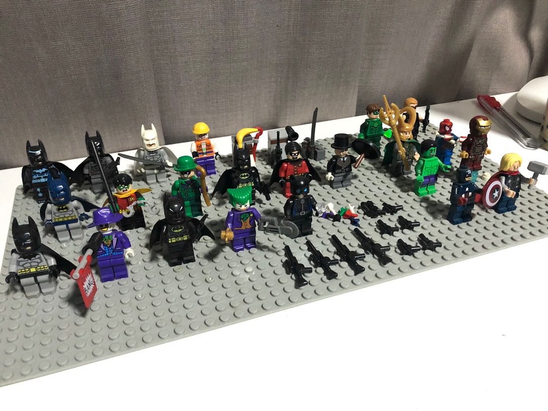 Lego Mini Figures (knock-off) Batman, Robin, Joker, Catwoman, etc. and ...