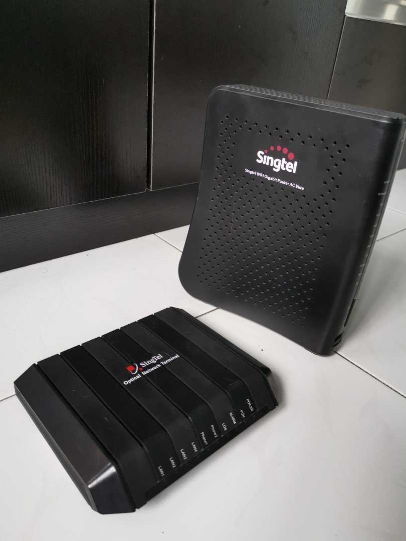 Singtel AC Router and Optical Network Terminal, Computers & Tech, Parts ...