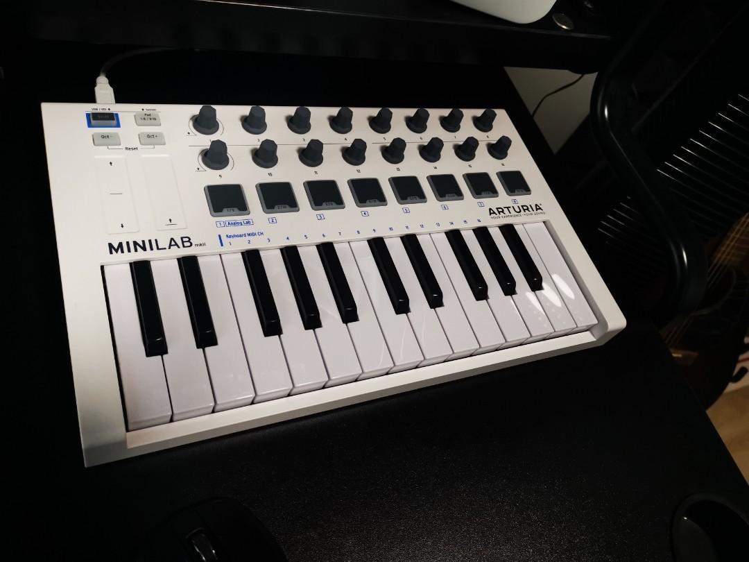 Arturia mini lab mk2 midi keyboard, Hobbies & Toys, Music & Media ...