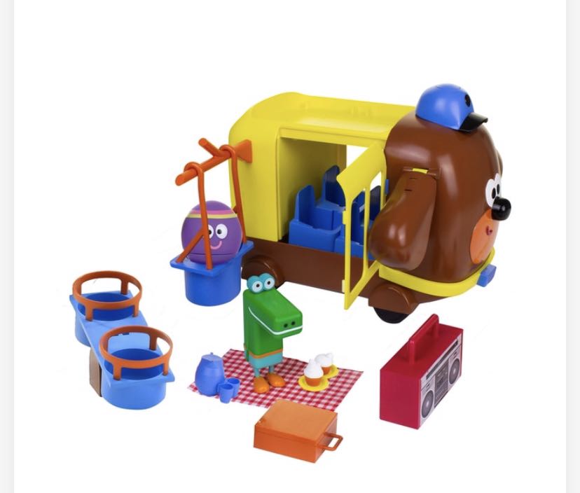 Hey Duggee - Bus Play Set, Hobbies & Toys, Toys & Games on Carousell