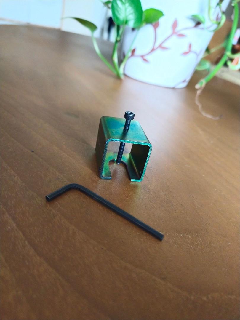 Turntable pulley puller, Audio, Other Audio Equipment on Carousell