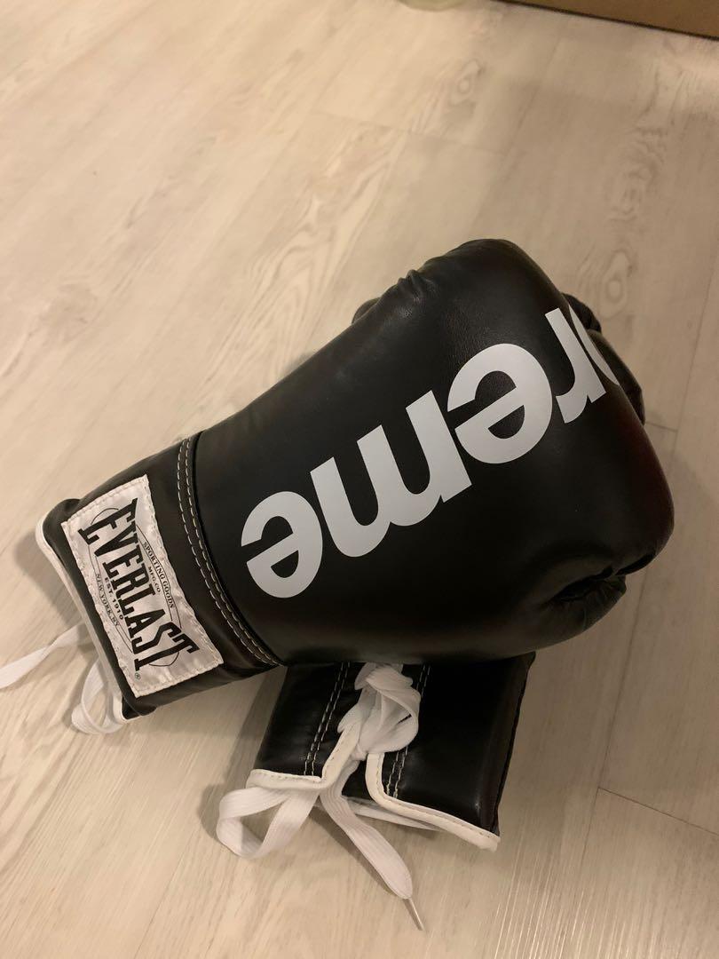 Boxing Gloves supreme black, Sports Equipment, Sports & Games, Racket ...