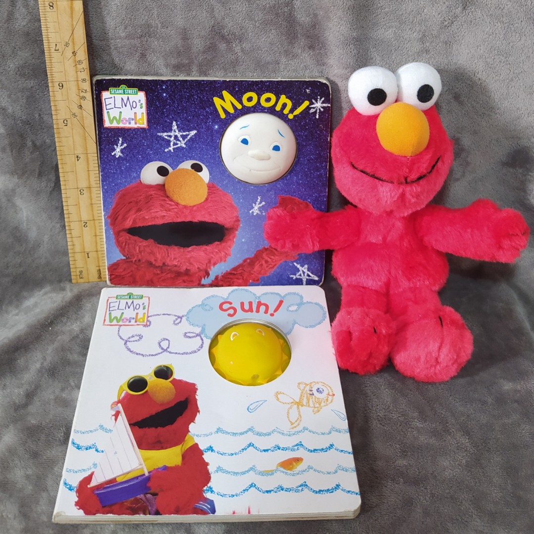 Elmos World - Moon & Sun + Elmos Stuffstoy, Hobbies & Toys, Books ...