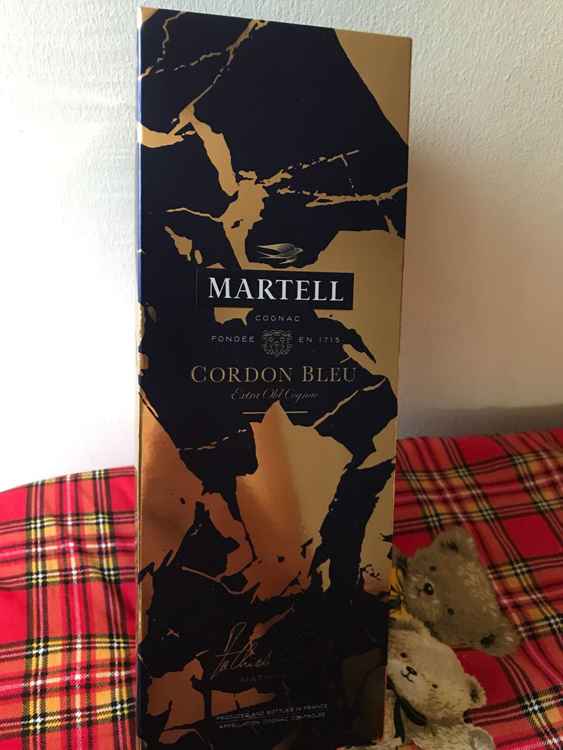 Martell Gordon Blue, Food & Drinks, Alcoholic Beverages on Carousell