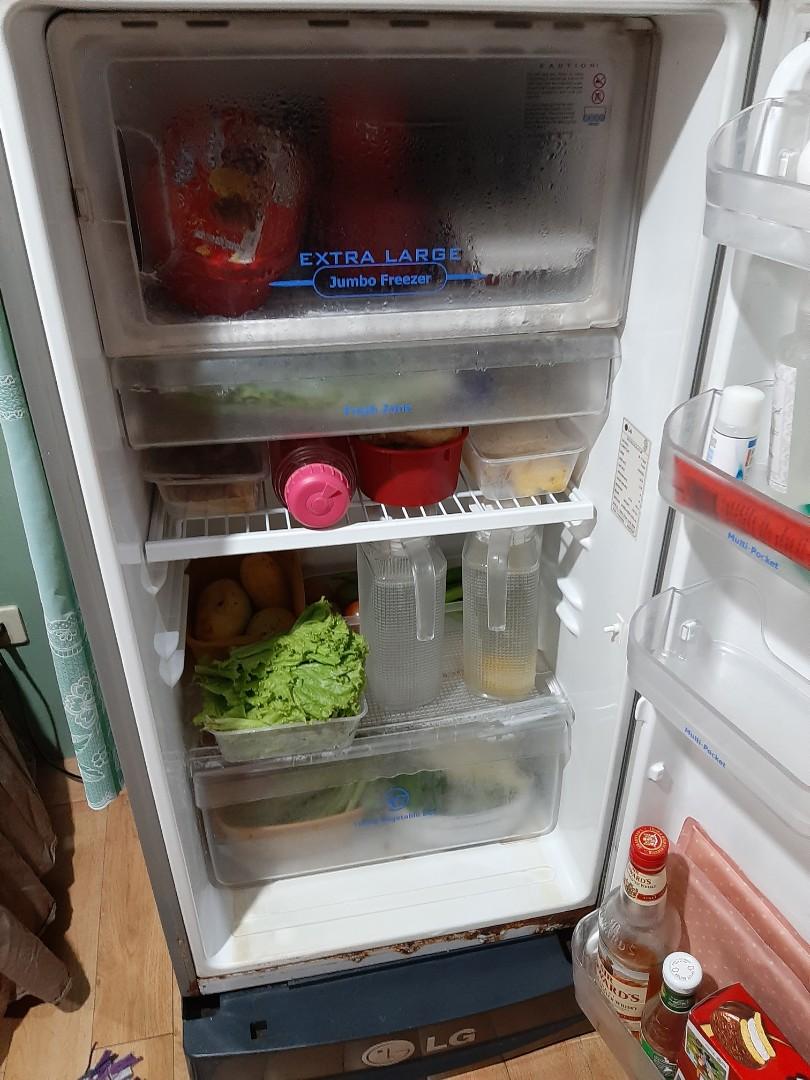 Old LG refrigerator 6 cu. ft., TV & Home Appliances, Kitchen Appliances ...