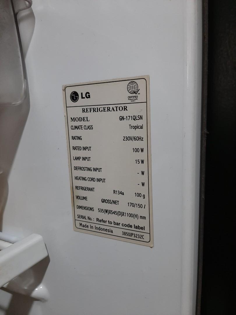 Old LG refrigerator 6 cu. ft., TV & Home Appliances, Kitchen Appliances ...