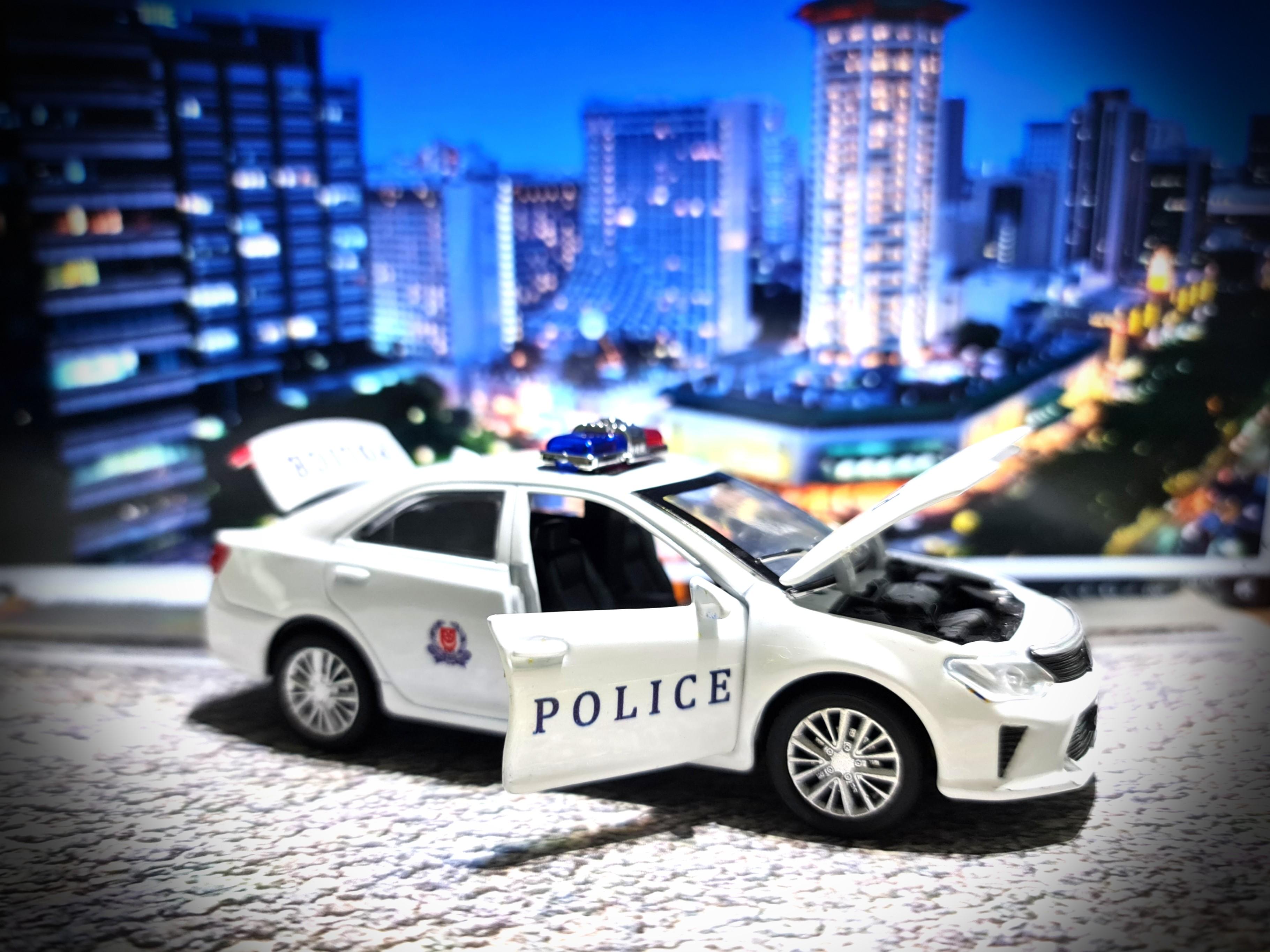 Police Car Scale 1:32, Hobbies & Toys, Toys & Games on Carousell