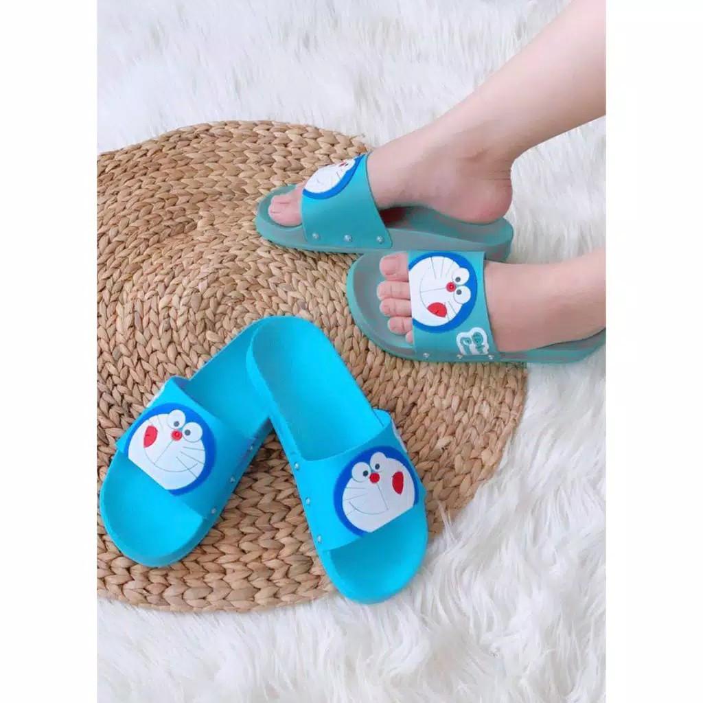 Sandal Selop Doraemon, Fesyen Wanita, Sepatu di Carousell