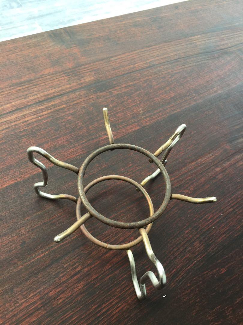 Frying pan stand, Everything Else on Carousell