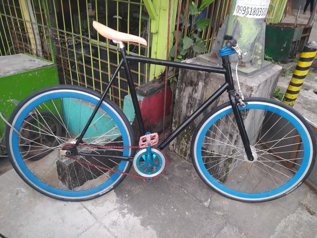 HIGH VOLTAGE FIXIE BIKE 28", Sports Equipment, Bicycles & Parts ...