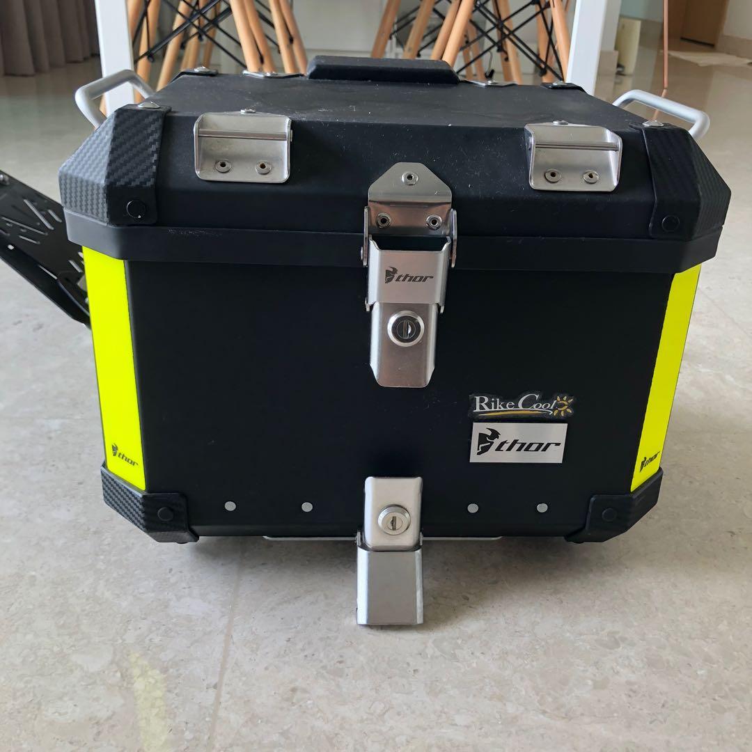 Honda CB300R Top Box (good condition), Motorcycles, Motorcycle ...