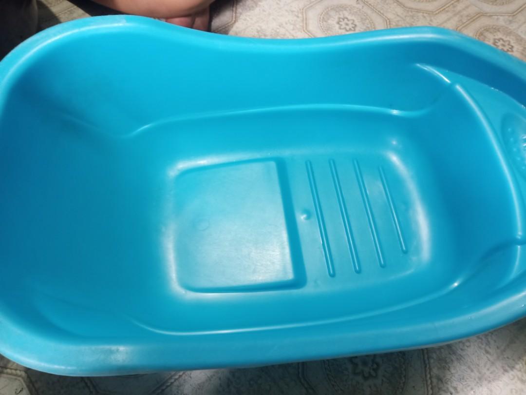 bath tub and palanggana, Furniture & Home Living, Home Improvement ...