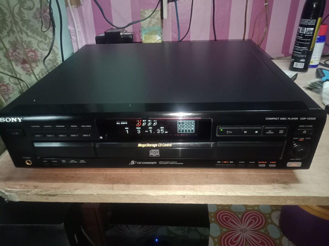 Sony CDP-CE525 5 Disc Carousel CD Changer, Audio, Other Audio Equipment ...
