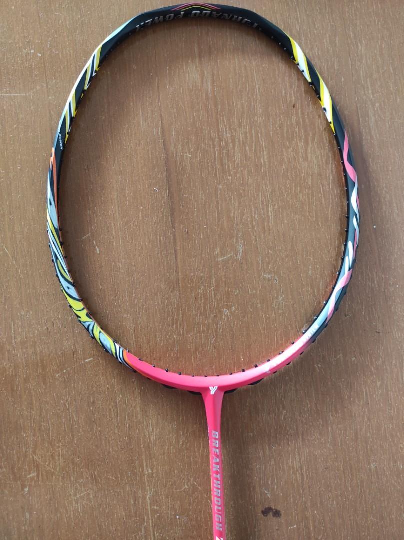 Yang Yang Breakthrough 70 badminton racquet racket, Sports Equipment ...